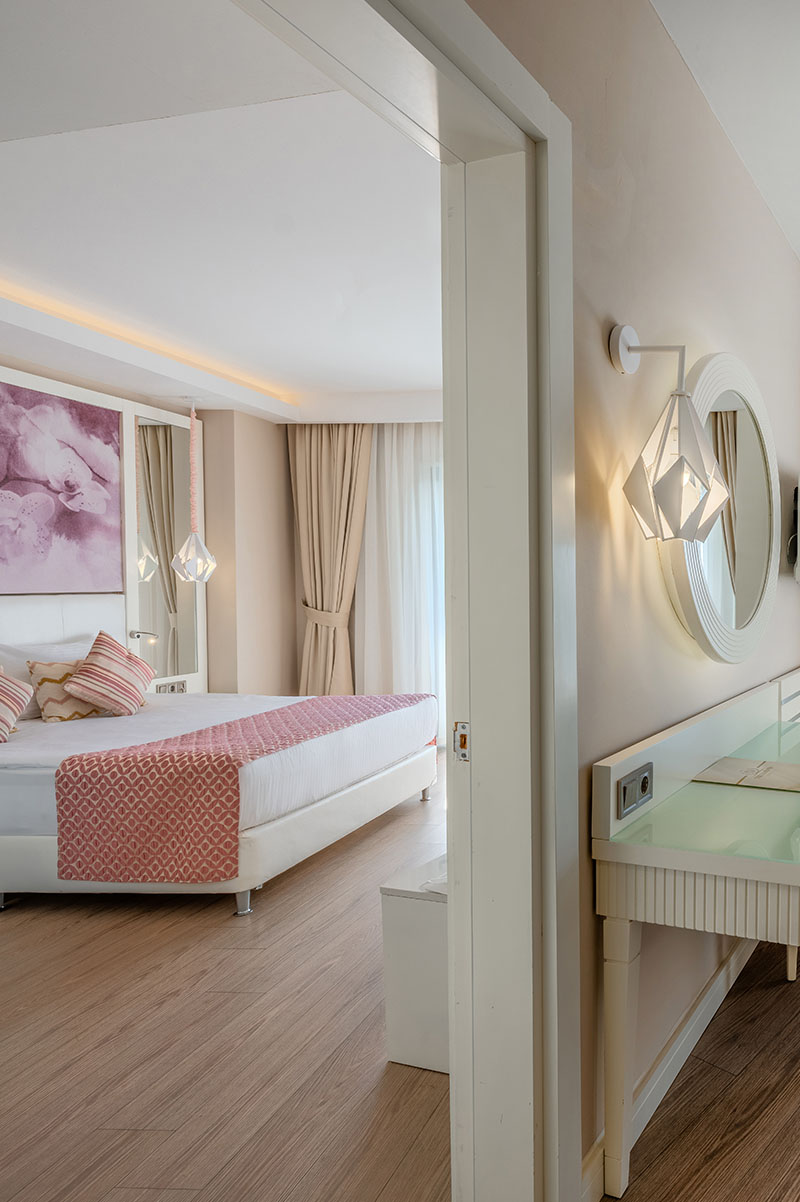 Home - Diamond Premium Hotel & Spa