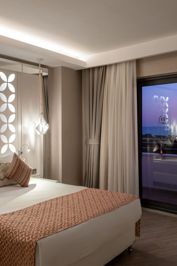 Home - Diamond Premium Hotel & Spa